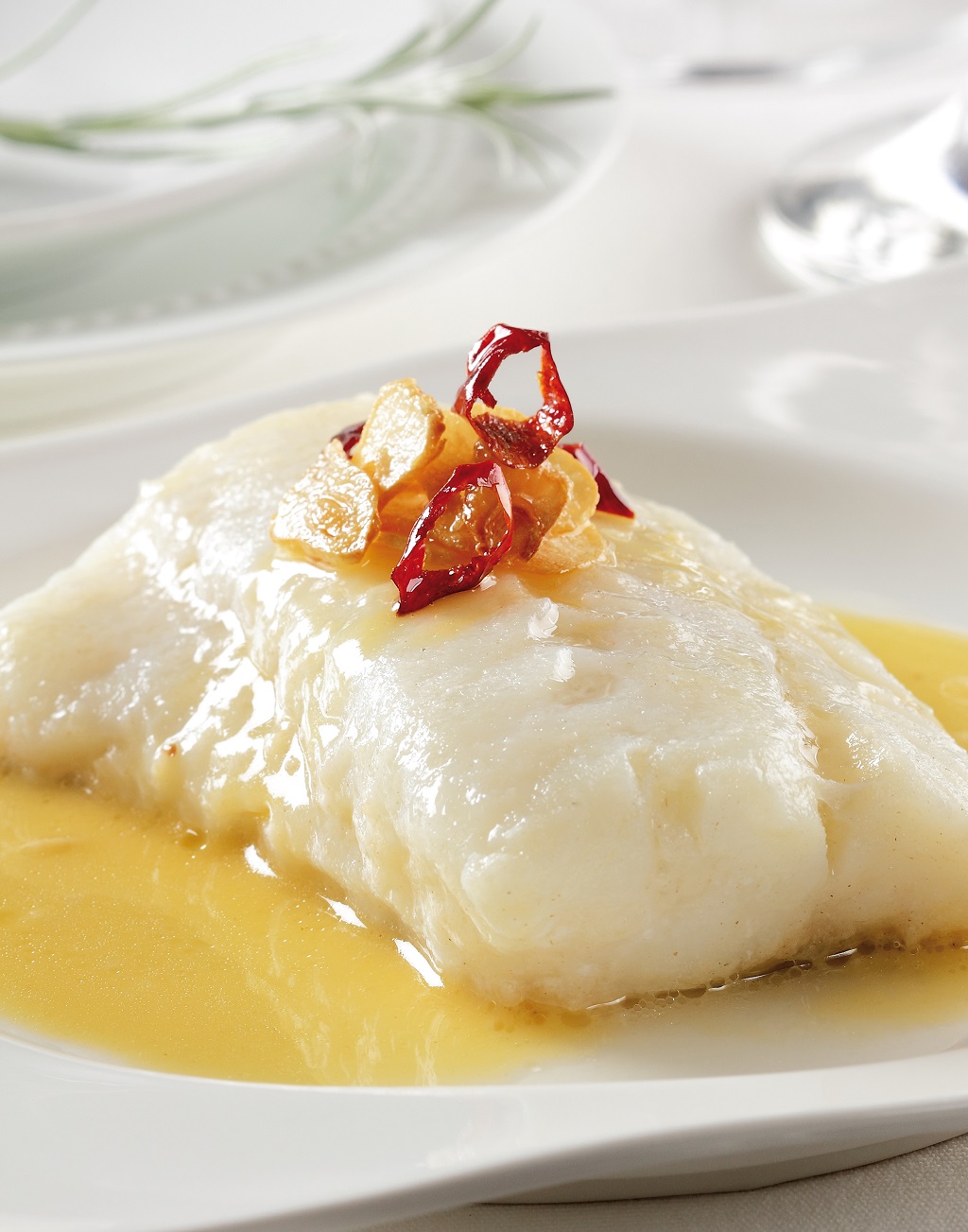 Cod confit with 'porrusalda' and crunchy leeks - Olive Oils from Spain